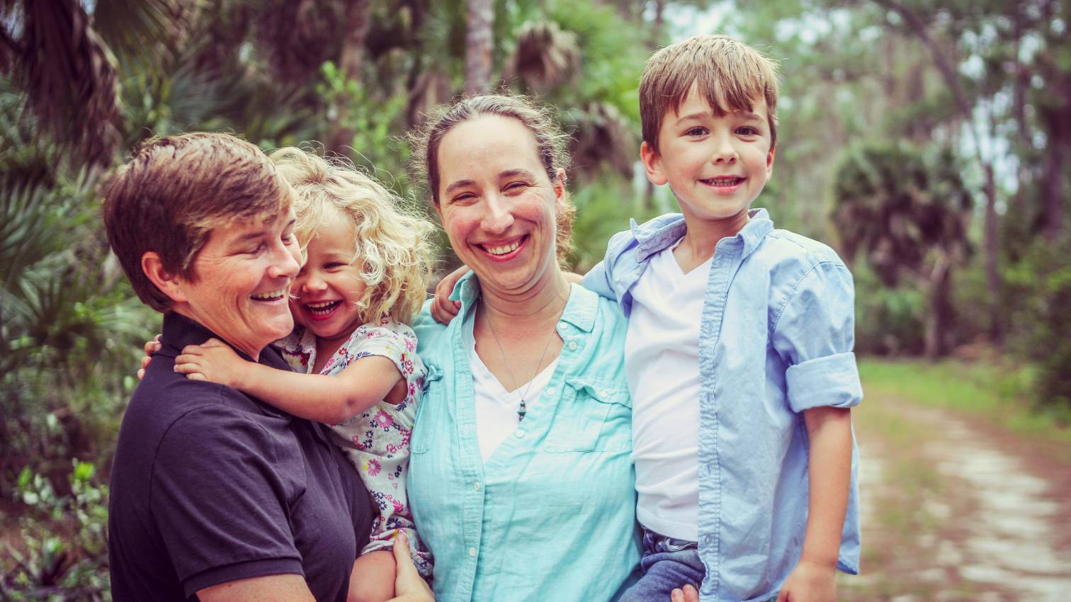 Fostering brothers and sisters | Barnardo's